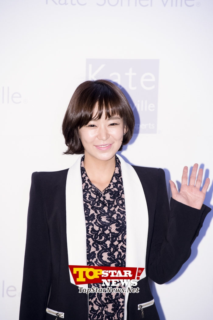 Sim Yi Young, " Muy bien conjuntada"…Acto de inauguración de "Kate ...