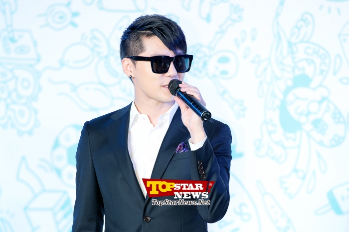 JYJ’s Kim Jun Su, ‘Where is he looking?’ … Opening ceremony for ‘2013 JYJ Membership Week ...