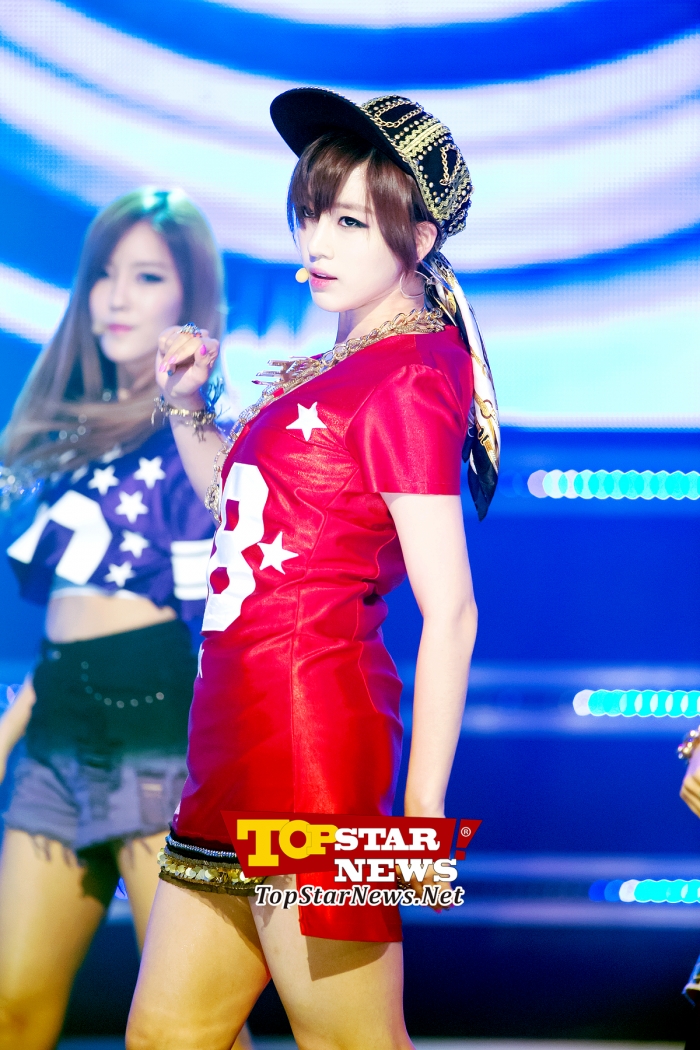 티아라엔포(T-ara N4) 은정, ‘무대 위의 카리스마’ …MBC뮤직 ‘쇼 챔피언’ 방송 현장 [KPOP PHOTO] - 최규석 기자 - 톱스타뉴스
