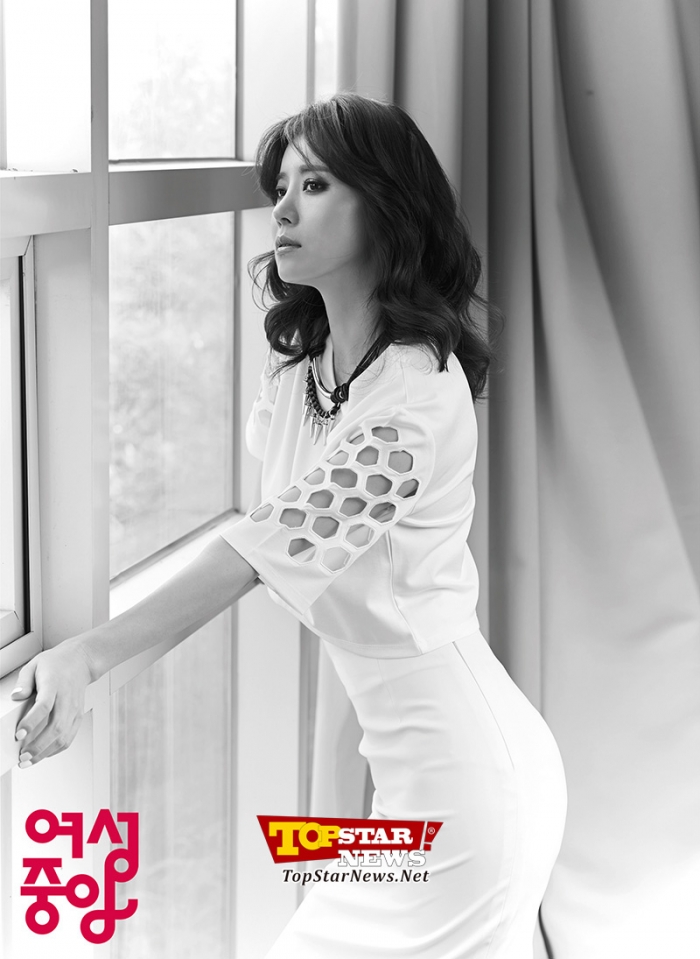 유선(Yu Sun), 여성지 표지 ‘흑백’ 화보 공개 - 장재연 기자 - 톱스타뉴스