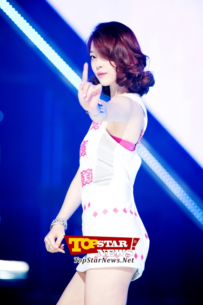 f(x)’s Sulli, ‘Sexy and haughty gestures’… MBC MUSIC ‘Show Champion’ [KPOP PHOTO] - Hannah Kang ...