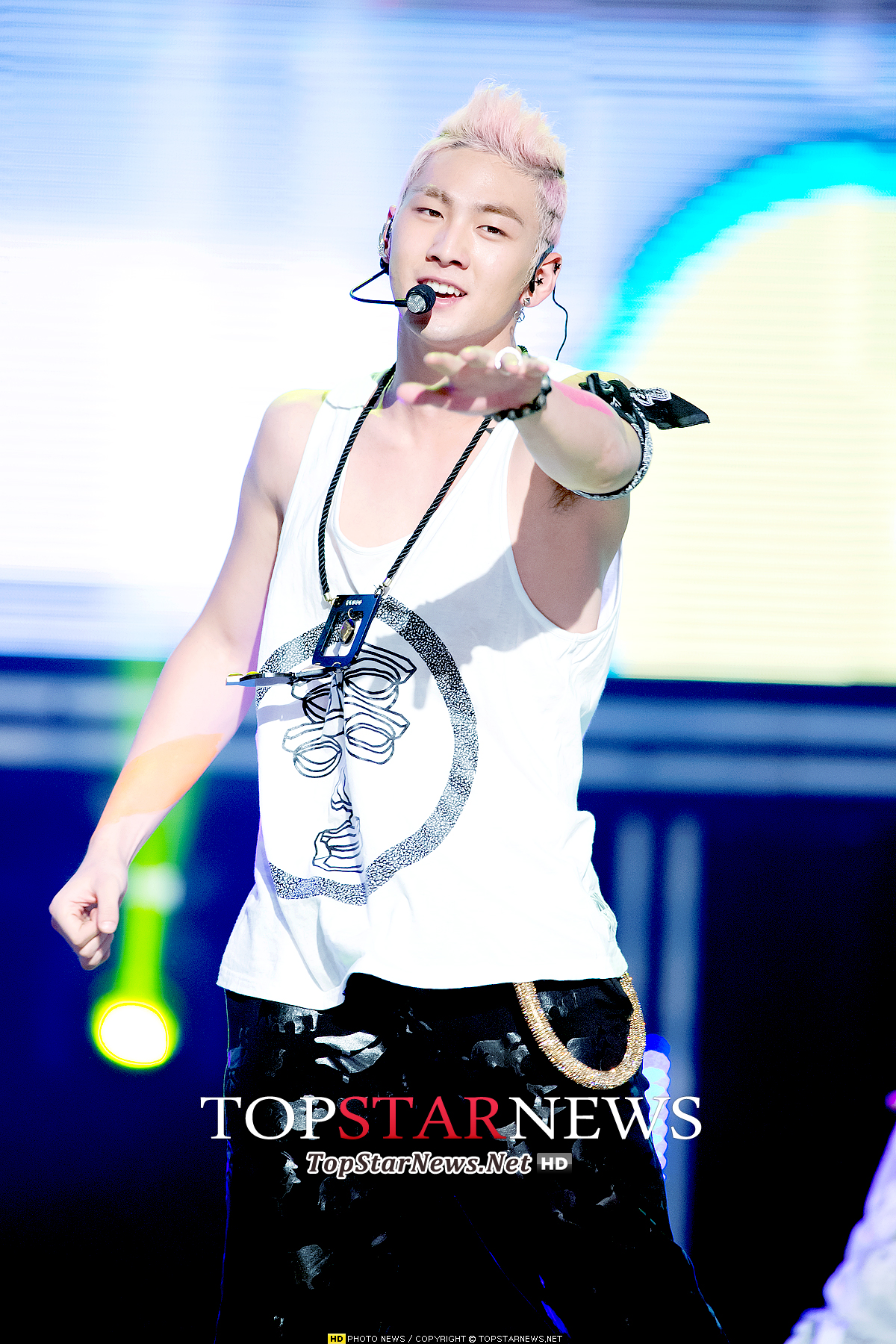 [HD] 뉴이스트(NU'EST) 백호, ‘손을 뻗으면 닿을듯’ …MBC뮤직 ‘쇼 챔피언’ 방송 현장 [KPOP PHOTO] - 최규석 기자 - 톱스타뉴스