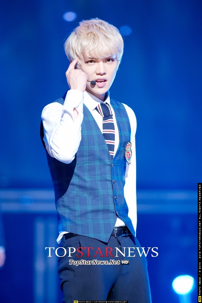 [HD] 엑소(EXO) 루한, ‘하루종일 니 생각 뿐이야’ …MBC뮤직 ‘쇼 챔피언’ 방송 현장 [KPOP PHOTO] - 최규석 기자 - 톱스타뉴스