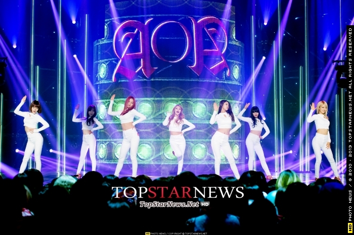 [HD] 아찔한 섹시미로 돌아온 에이오에이(AOA) …MBC뮤직 ‘쇼 챔피언’ 방송 현장 [KPOP PHOTO] - 최규석 기자 - 톱스타뉴스