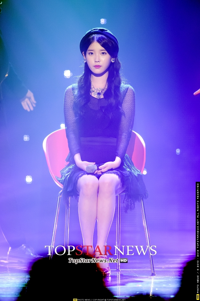 [HD] IU, IU (ไอยู) เผยลุคน่ารักเซ็กซี่ โชว์ 'Red Shoes' บนเวที 'MBC MUSIC ‘Show Champion’ [KPOP ...