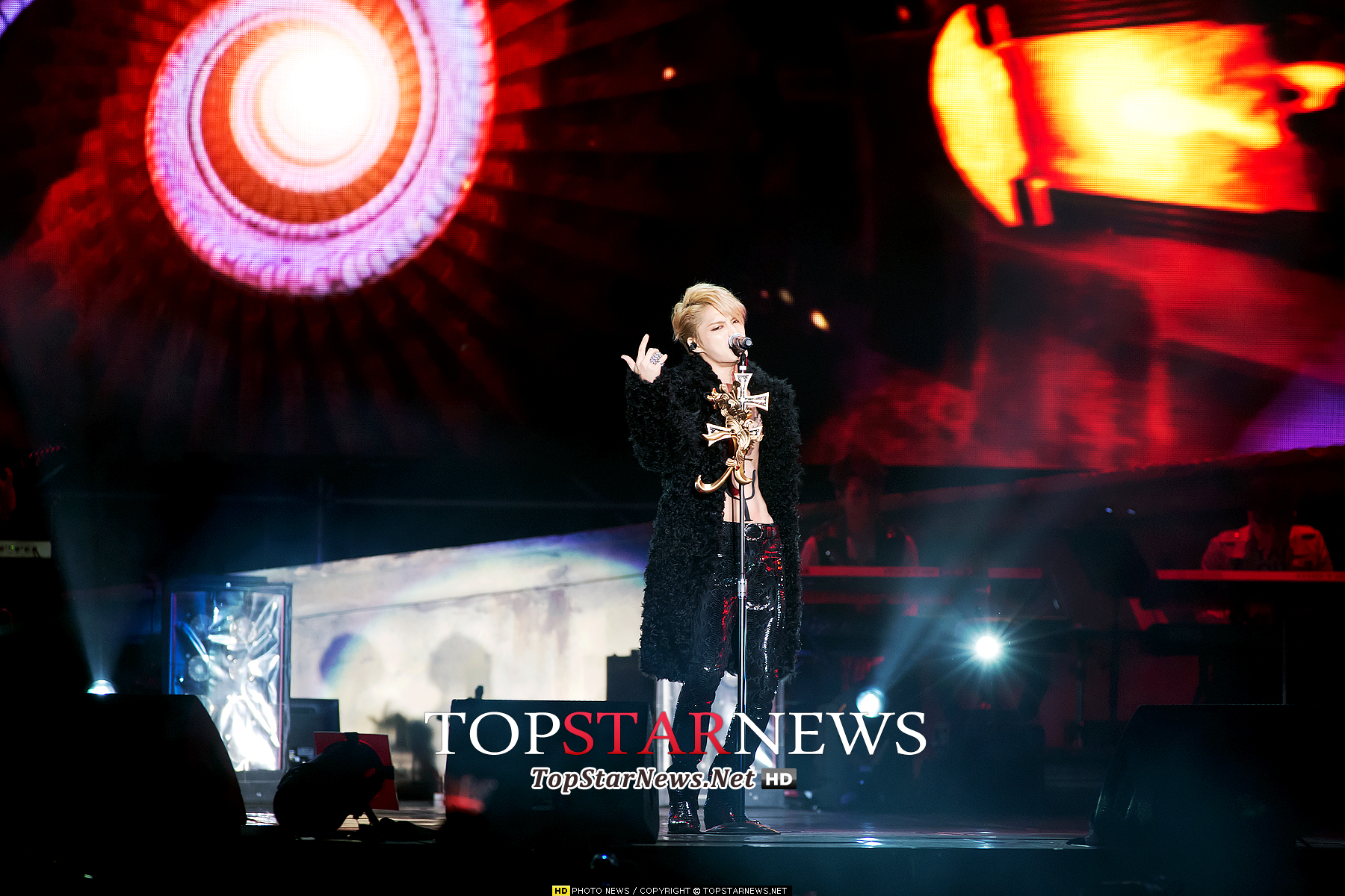 [HD] 제이와이제이(JYJ) 김재중, ‘남자도 반해버릴듯한 아찔한 섹시美’ …‘아시아 투어 서울 콘서트’ 현장 [KPOP PHOTO] - 최규석 기자 - 톱스타뉴스