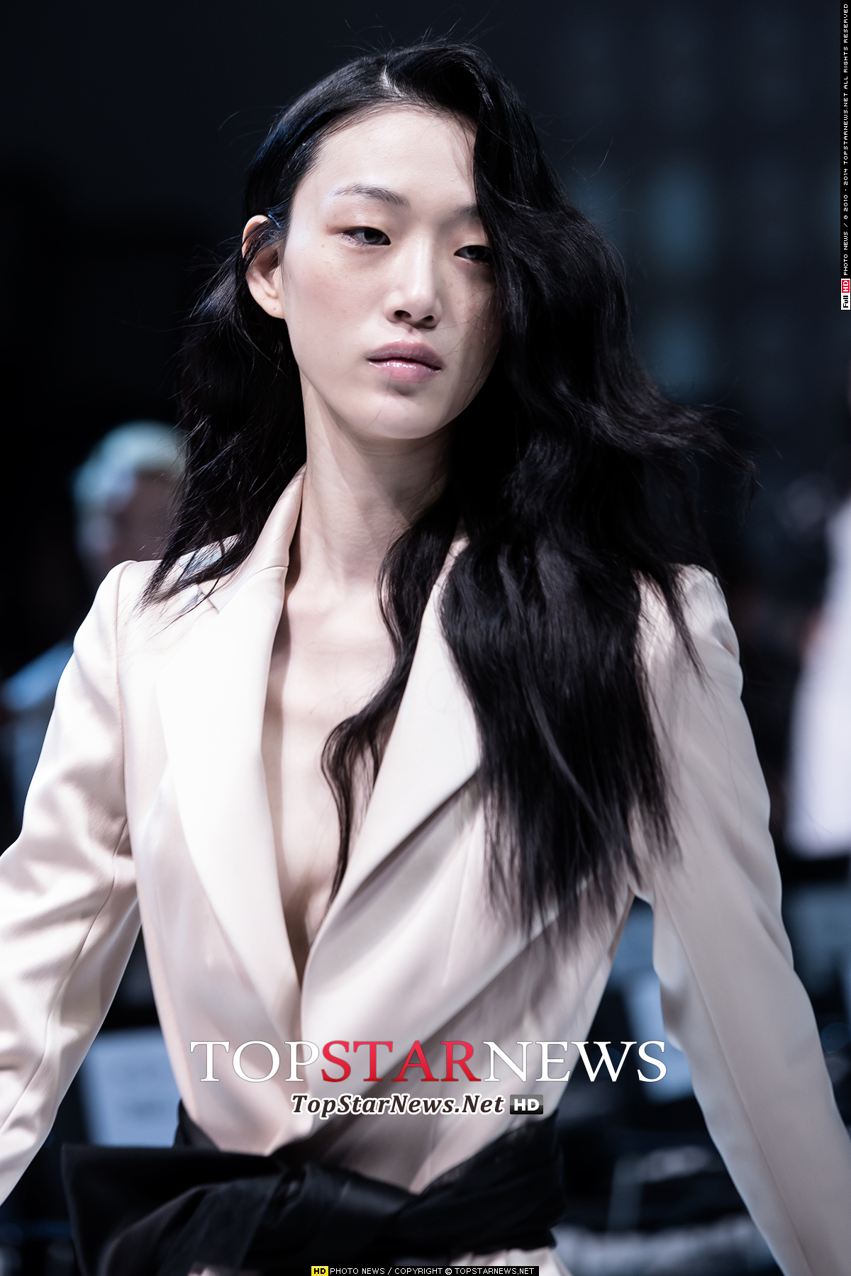 [HD포토] 백스테이지의 찰나, 그 완벽한 순간 (2014 F/W 서울패션위크 현장스케치) (6) - 이선명 기자 - 톱스타뉴스