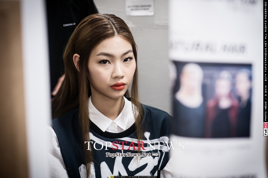 [UHD포토] 백스테이지의 찰나, 그 완벽한 순간 (2014 F/W 서울패션위크 현장스케치) (7) - 이선명 기자 - 톱스타뉴스