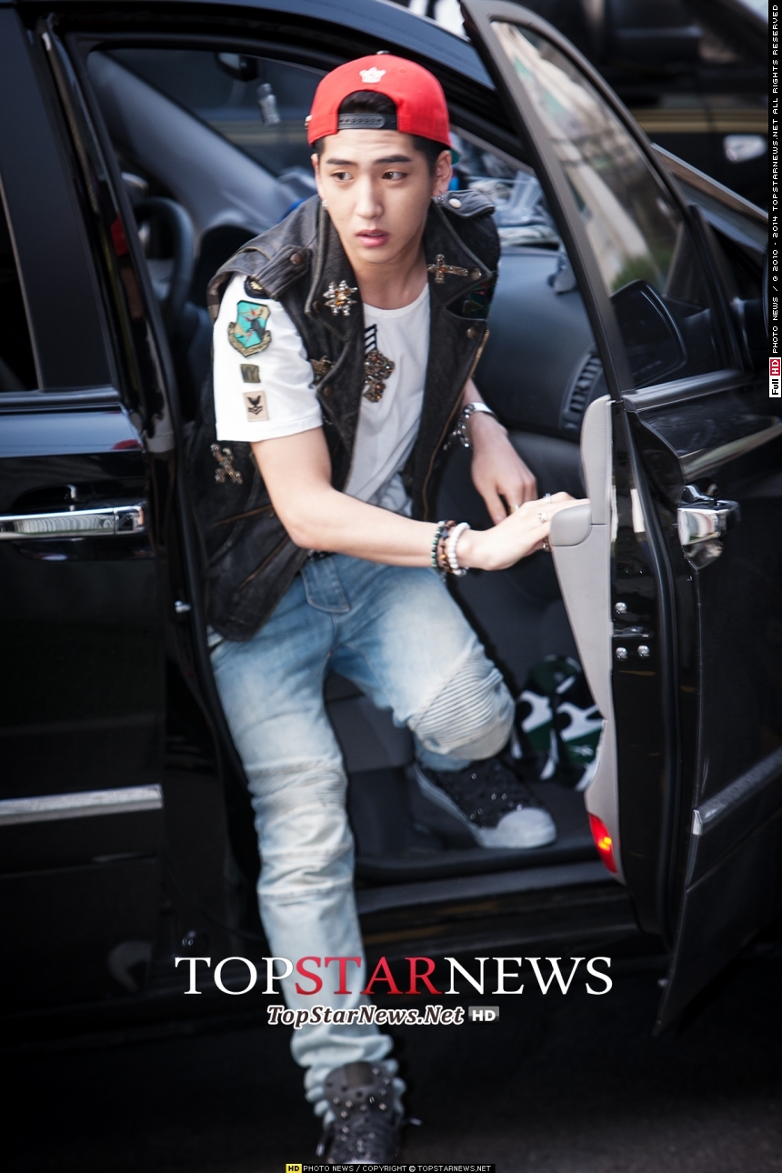[HD포토] B1A4 바로, '바로 등장' ('스터즈워(STUDSWAR)' 런칭 행사) - 이선명 기자 - 톱스타뉴스