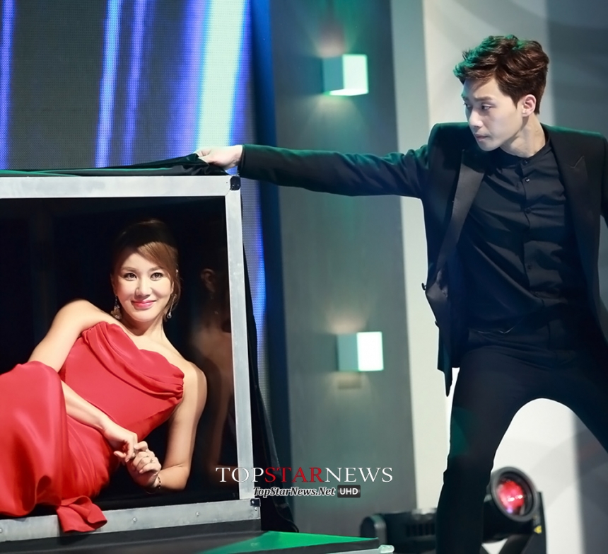 [HD] ‘마녀의 연애’ 엄정화, ‘일과 사랑’ 리얼함+코믹 더했다 ‘시청자 공감’ - 장재연 기자 - 톱스타뉴스