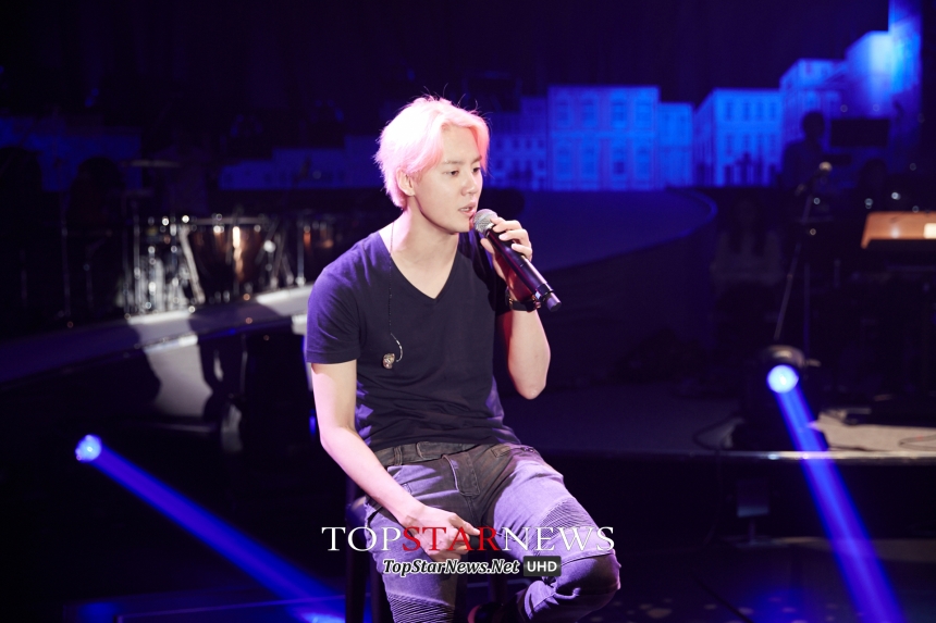 [UHD] JYJ 김준수, 일본 공연 리허설 사진 깜짝 공개 - 김명수 기자 - 톱스타뉴스