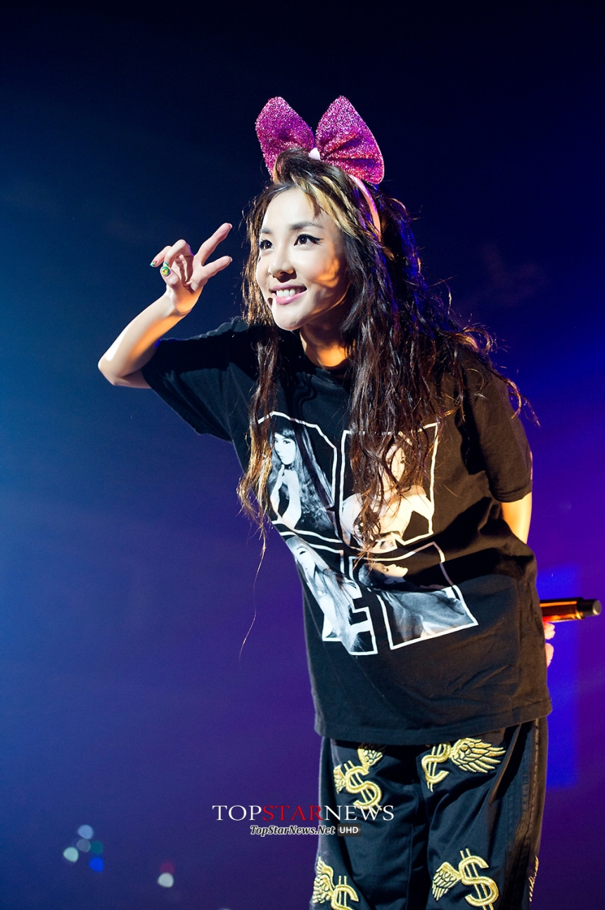 [HD] 2NE1 '월드투어', 필리핀 공연 현장 공개 - 김명수 기자 - 톱스타뉴스