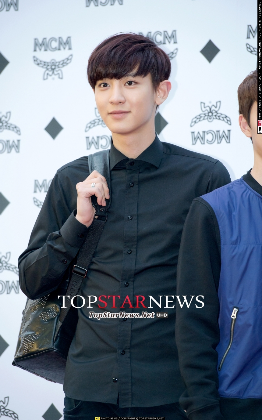 [HD포토] 오늘도 알찬 하루 보낸 엑소(EXO) 찬열, ‘상큼한 미소’ (MCM) - 최규석 기자 - 톱스타뉴스