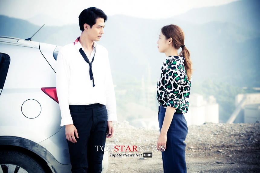 [HD] ‘괜찮아 사랑이야’ 공효진, 도로 한복판 ‘조인성 품에서 기절’ 무슨 일? - 장영권 기자 - 톱스타뉴스