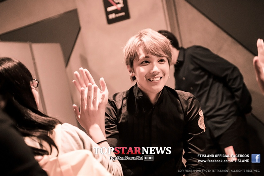 FT아일랜드 이홍기, 일본 단독 팬미팅 성료 - 김명수 기자 - 톱스타뉴스