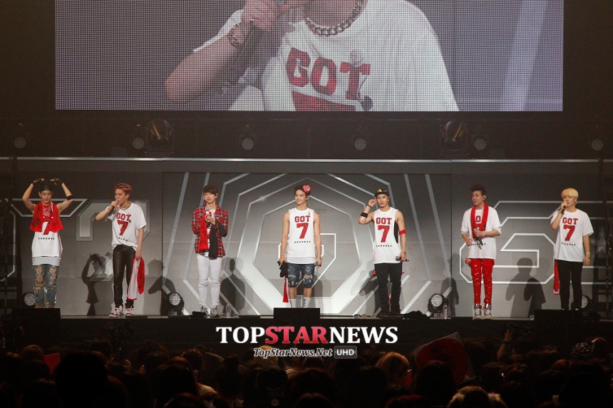 GOT7(갓세븐), 첫 일본 전국 투어 성료…2만5천명 동원 - 김명수 기자 - 톱스타뉴스