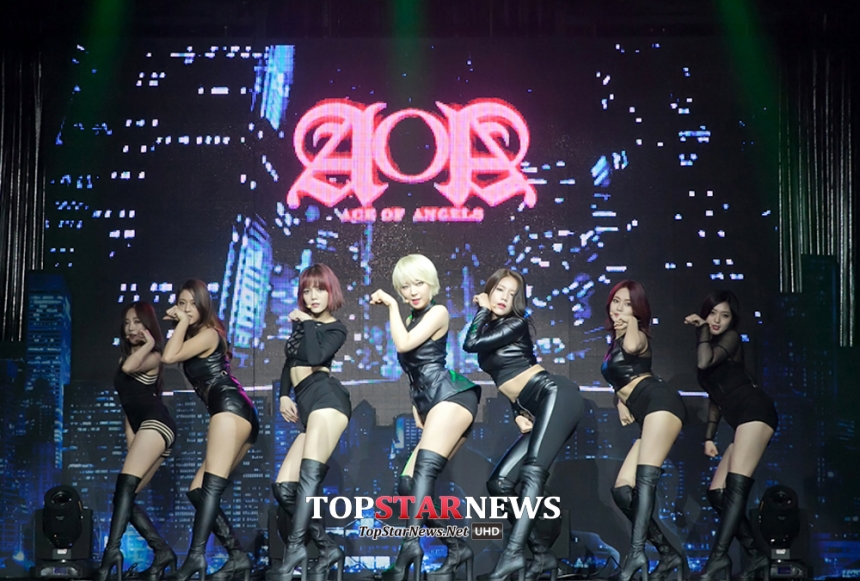 에이오에이(AOA), 타이틀 곡 ‘사뿐사뿐’ 기분 좋은 출발 - 유혜지 기자 - 톱스타뉴스