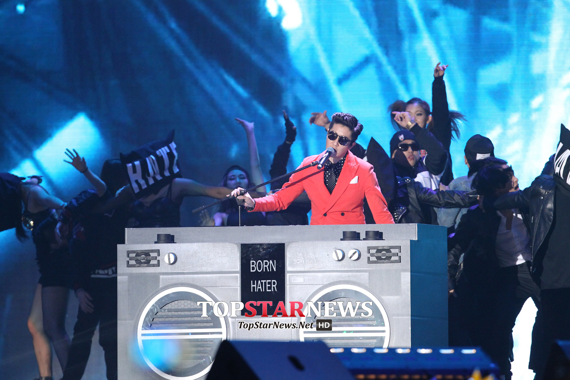 [UHD] ‘2014 MAMA’ 에픽하이, 강렬한 힙합 공연 선보여 - 김희경 기자 - 톱스타뉴스