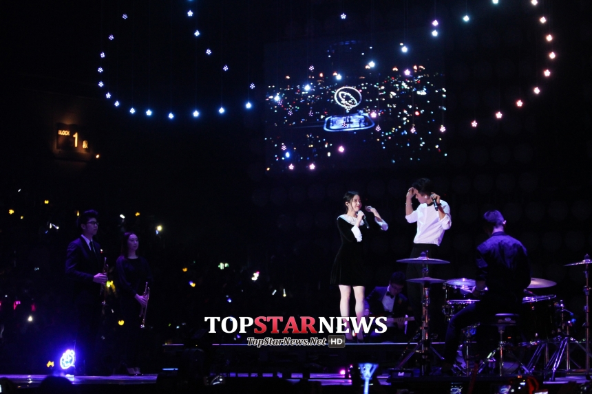 [UHD] ‘2014 MAMA’ 아이유, 블랙 미니드레스로 깜찍 매력 발산 ‘존재해줘서 고마워’ - 김희경 기자 - 톱스타뉴스