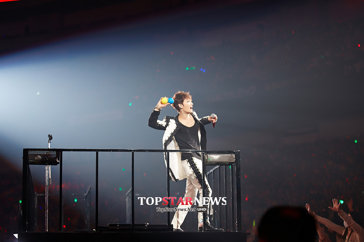 [HD] JYJ 오사카돔 공연에 7만 5천팬 열광 - 우 선 기자 - 톱스타뉴스