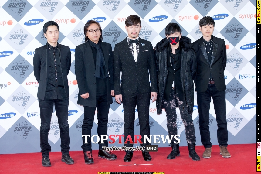 [UHD포토] SBS가요대전 넥스트(N.EX.T), ‘엄숙함이 느껴지는 포토타임’ - 최규석 기자 - 톱스타뉴스