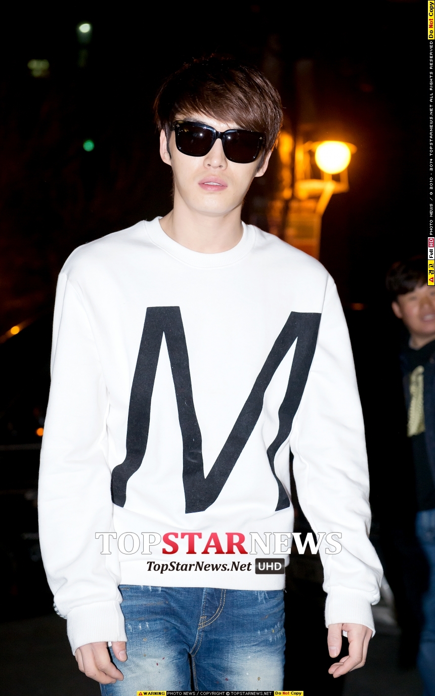 [HD포토] 제이와이제이(JYJ) 김재중, ‘어둠 속에서도 빛나는 얼굴’ (스파이 종방연) - 최규석 기자 - 톱스타뉴스