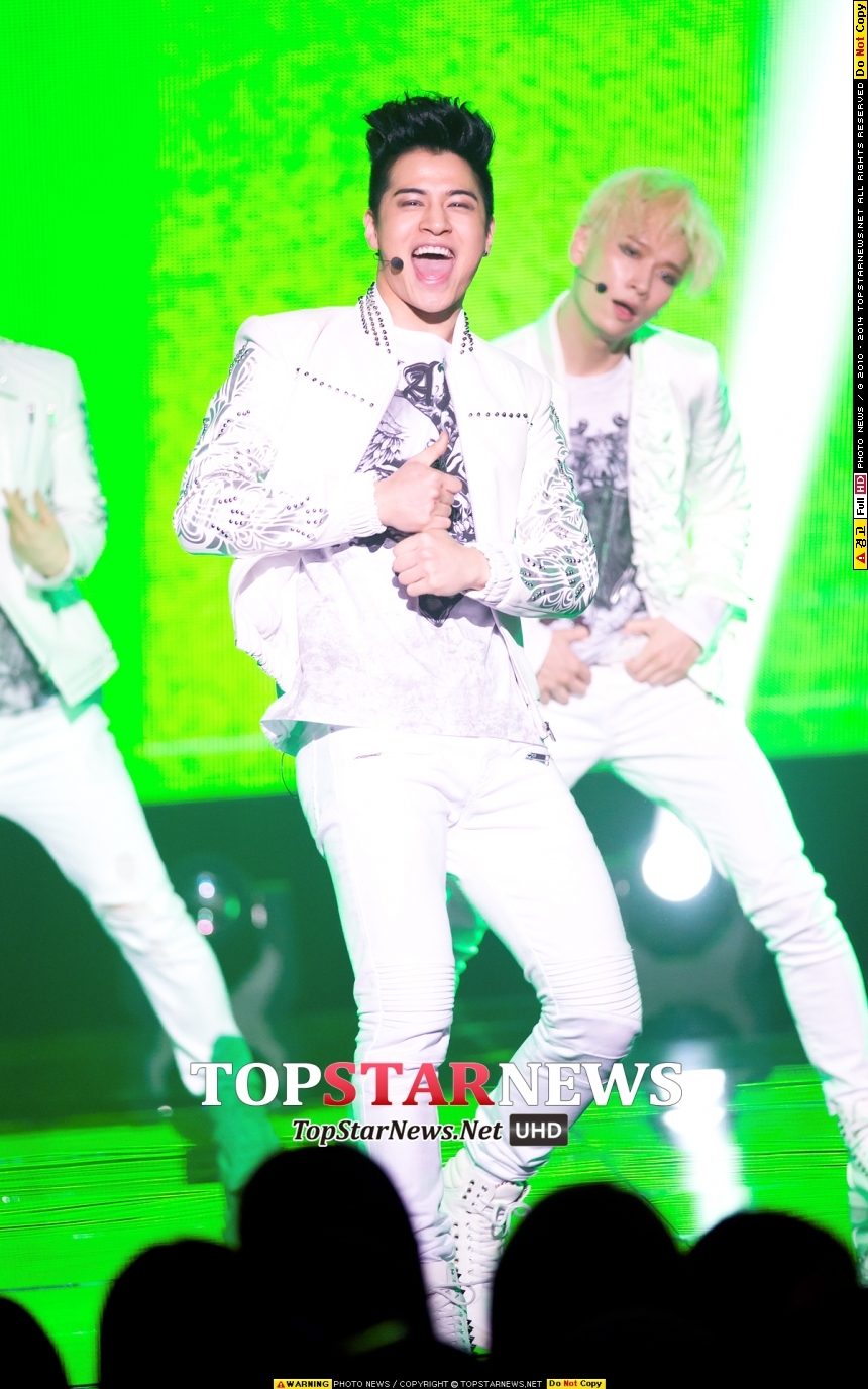 [HD포토] 크로스진(CROSS GENE) 상민, 무대에서 신나게 놀고싶어요…‘귀여워’ (더 쇼) - 김혜진 기자 - 톱스타뉴스