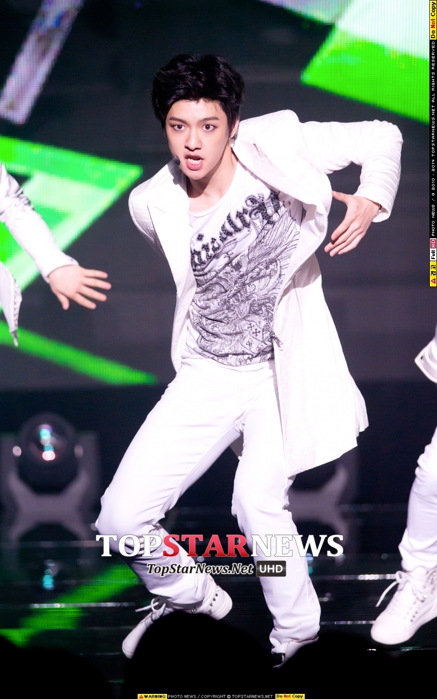 [HD포토] 크로스진(CROSS GENE) 신, ‘무대를 압도하는 모습’…‘멋져요’ (더 쇼) - 김혜진 기자 - 톱스타뉴스