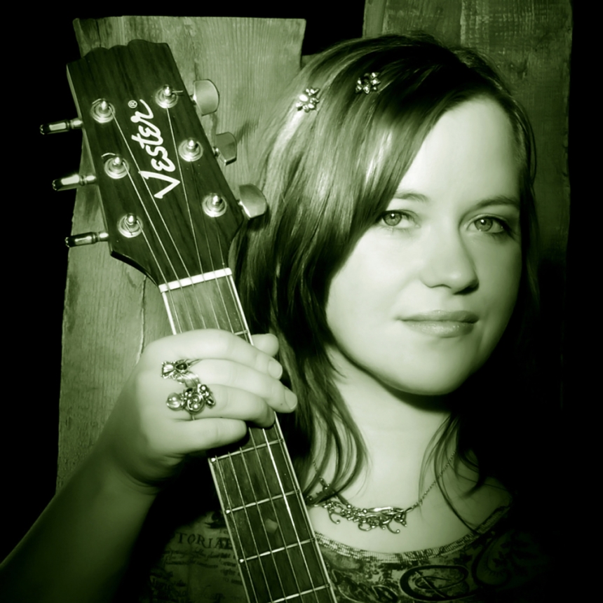 포크계의 요정, 사비 오(SABY O’)의 앨범 ‘WITH ARMS ENTWINED’국내 발매 - 김명수 기자 - 톱스타뉴스