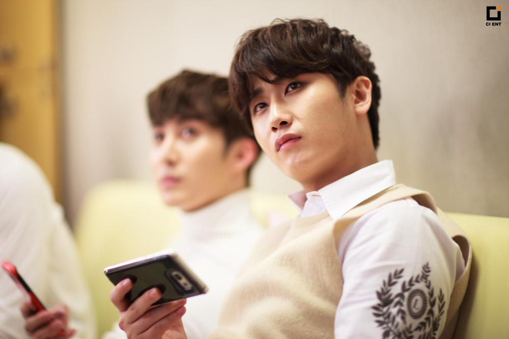 더블에스 301(SS301), 강렬한 퍼포먼스로 화려한 컴백 ‘폭발적 반응’ - 한수아 기자 - 톱스타뉴스