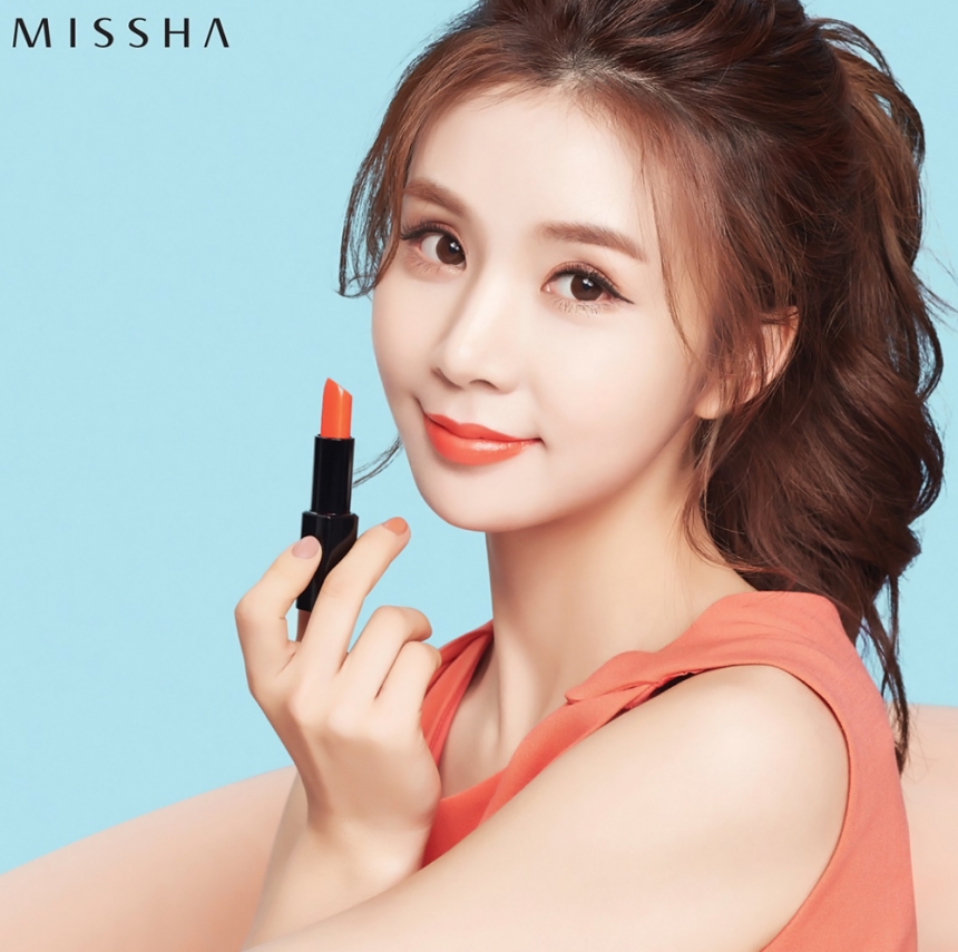 [잇아이템] 피에스타(FIESTAR), 화장품 모델에 발탁… ‘봄맞이 컬러풀 여신’ - 신미래 기자 - 톱스타뉴스