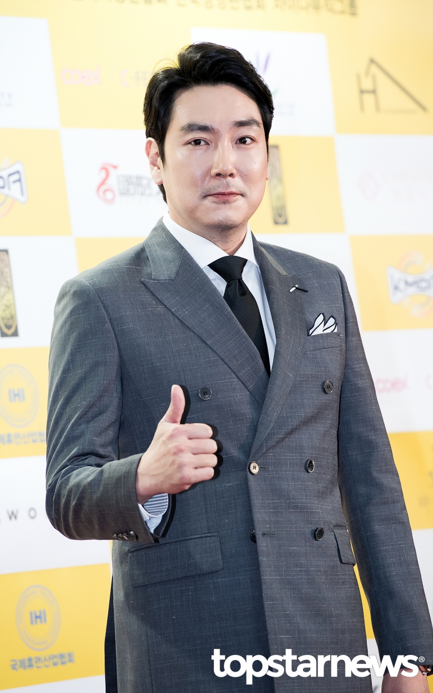 [HD포토] 조진웅, ‘여심 훔치는 듬직함’ - 김혜진 기자 - 톱스타뉴스