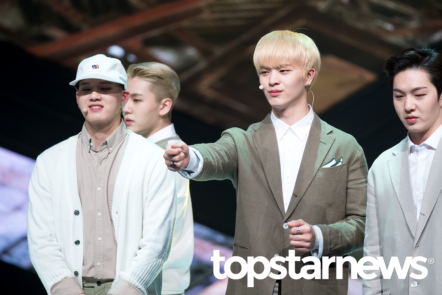 [UHD포토] 비투비(BTOB), ‘훈내 진동하는 비쥬얼’ - 김민정 기자 - 톱스타뉴스