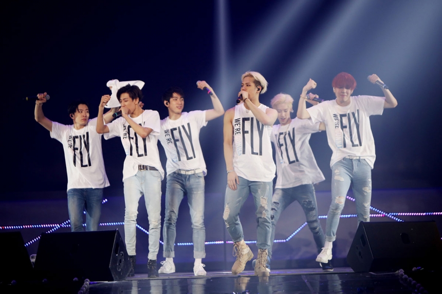 [종합] ‘플라이 인 서울(FLY IN SEOUL)’ 갓세븐(GOT7), 2년이란 긴 기다림이 아깝지 않았던 시간…‘새로운 도약’ - 박혜미 기자 - 톱스타뉴스