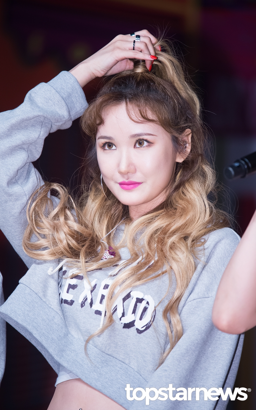 [HD포토] 이엑스아이디(EXID) LE, ‘찹쌀떡 뺨치는 쫀득쫀득한 보이스’ - 김민정 기자 - 톱스타뉴스