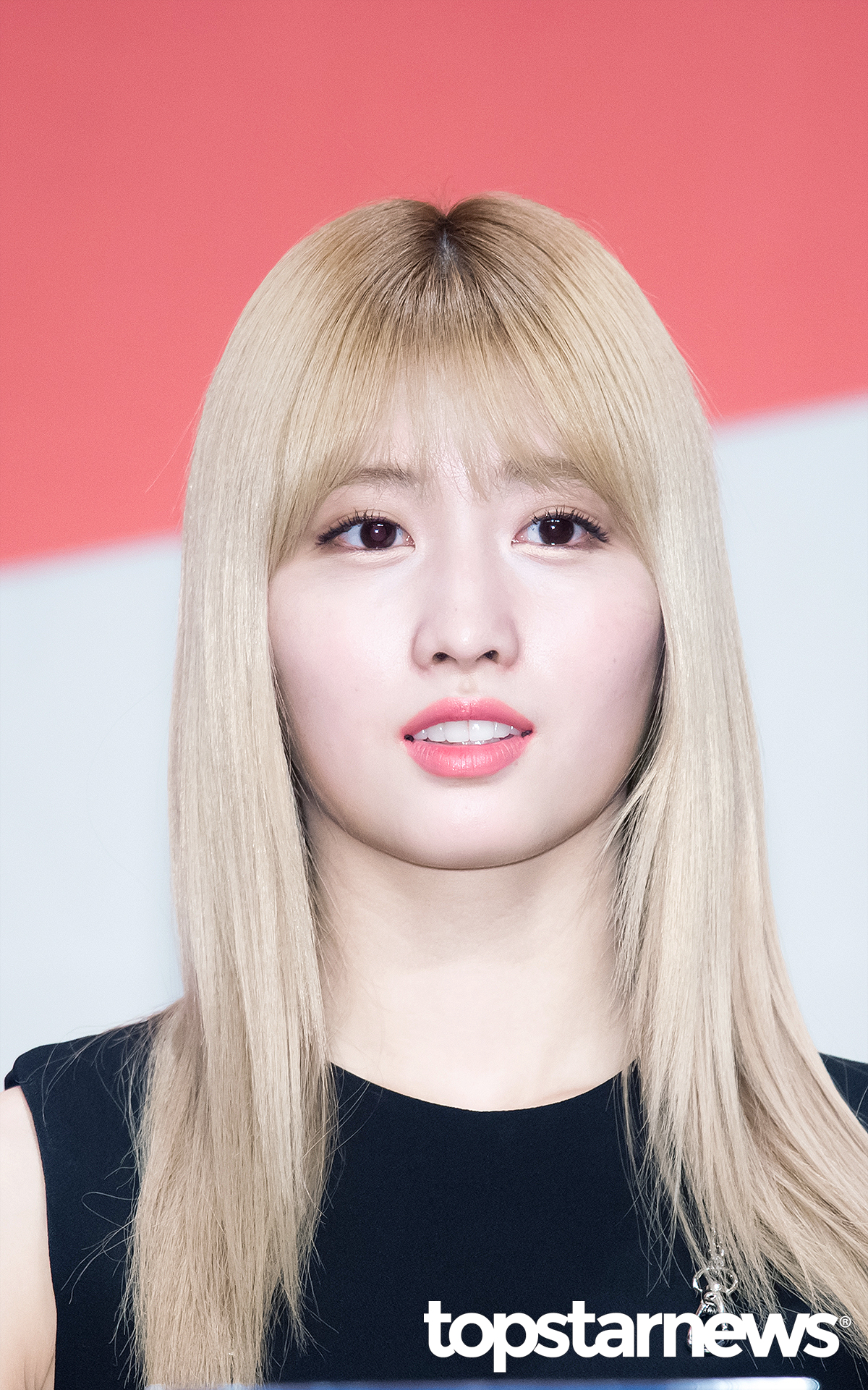 Hd포토 트와이스twice 모모 ‘수줍음 많은 인간 복숭아 김혜진 기자 톱스타뉴스
