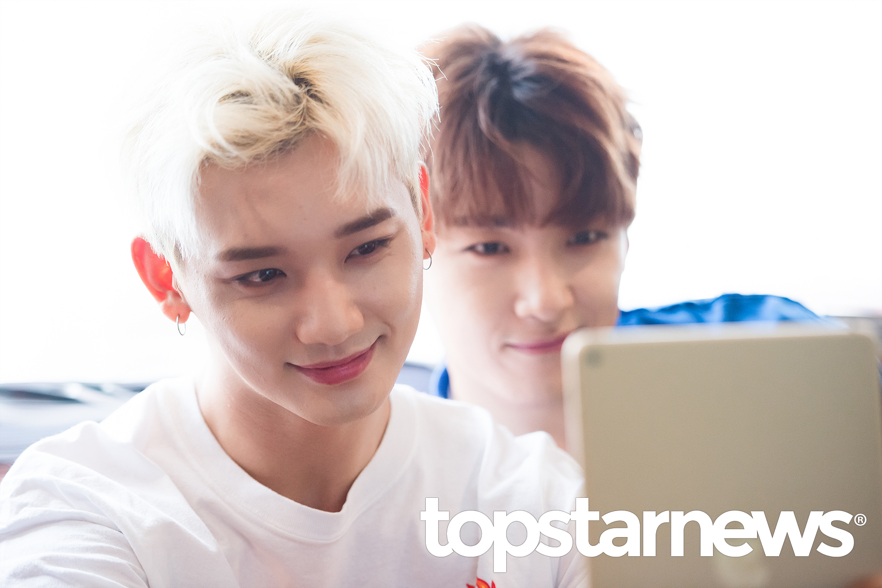 [UHD포토] 맵식스(MAP6) 제이준-민혁, ‘잘생김 잔뜩 묻었네~’ - 박혜미 기자 - 톱스타뉴스