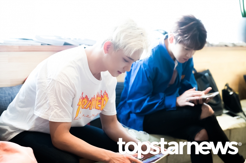 [UHD포토] 맵식스(MAP6) 제이준-민혁, ‘잘생김 잔뜩 묻었네~’ - 박혜미 기자 - 톱스타뉴스