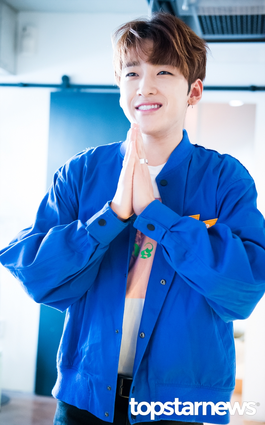 [HD포토] 맵식스(MAP6) 민혁, ‘똑똑 민혁이구나 넌 두드릴 필요 없단다’ - 박혜미 기자 - 톱스타뉴스