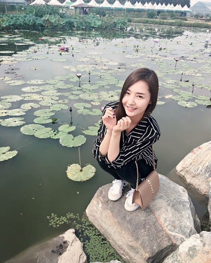 [스타SNS] 달샤벳(Dalshabet) 우희, 청순한 일상 사진 공개…‘여신의 나들이’ - 이정범 기자 - 톱스타뉴스