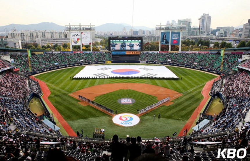 2017 KBO 프로야구 포스트시즌 일정은 어떻게 되나?…‘시선 집중’ - 이정범 기자 - 톱스타뉴스
