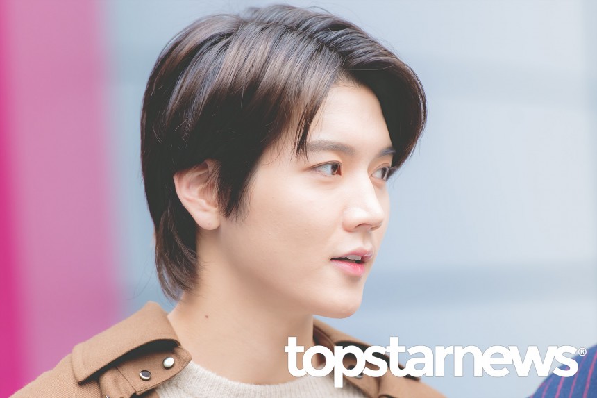 [UHD포토] 뉴이스트W(NU'EST W) 렌, ‘숨 막히는 옆선’ - 최규석 기자 - 톱스타뉴스