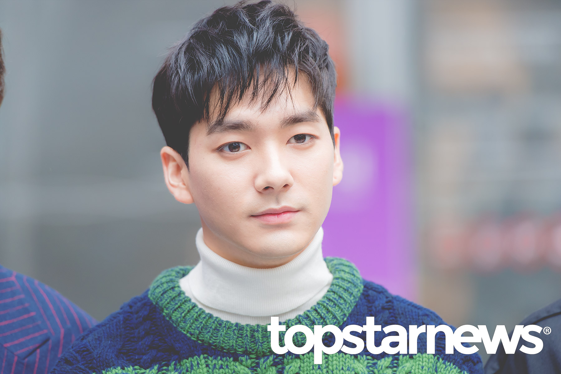 [UHD포토] 뉴이스트W(NU'EST W) Aron, ‘빠져들 것 같은 눈빛’ - 최규석 기자 - 톱스타뉴스