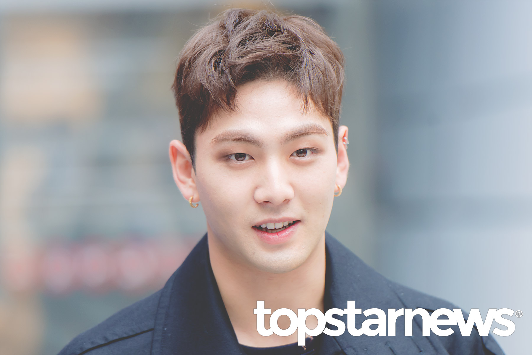 [UHD포토] 뉴이스트W(NU'EST W) 백호, ‘심쿵하게 만드는 미소’ - 최규석 기자 - 톱스타뉴스