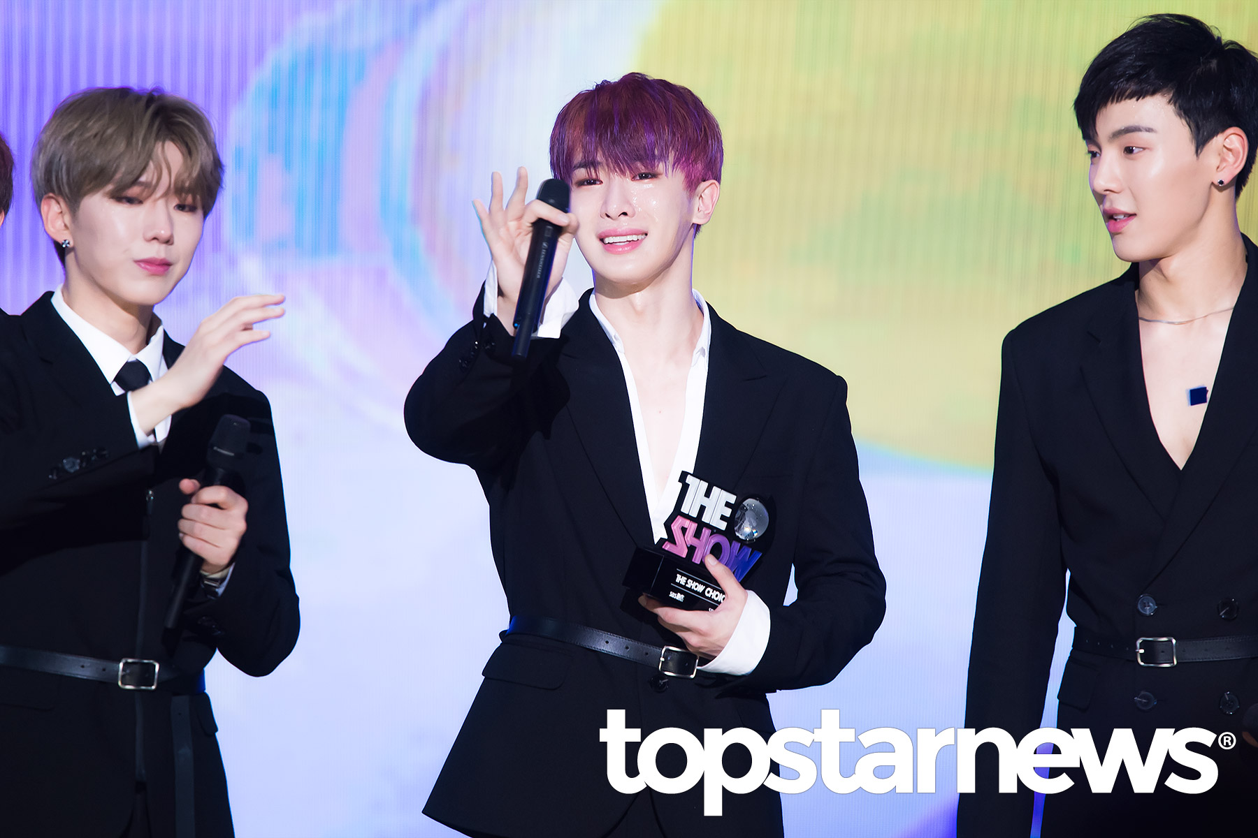 [UHD포토] 몬스타엑스(MONSTA X) 원호, ‘눈물보다 하얀 얼굴’ - 정송이 기자 - 톱스타뉴스